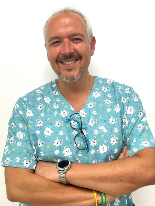 Equipo | Clínica Dental Mediterráneo | Dr. Daniel Navas Lavado y su equipo